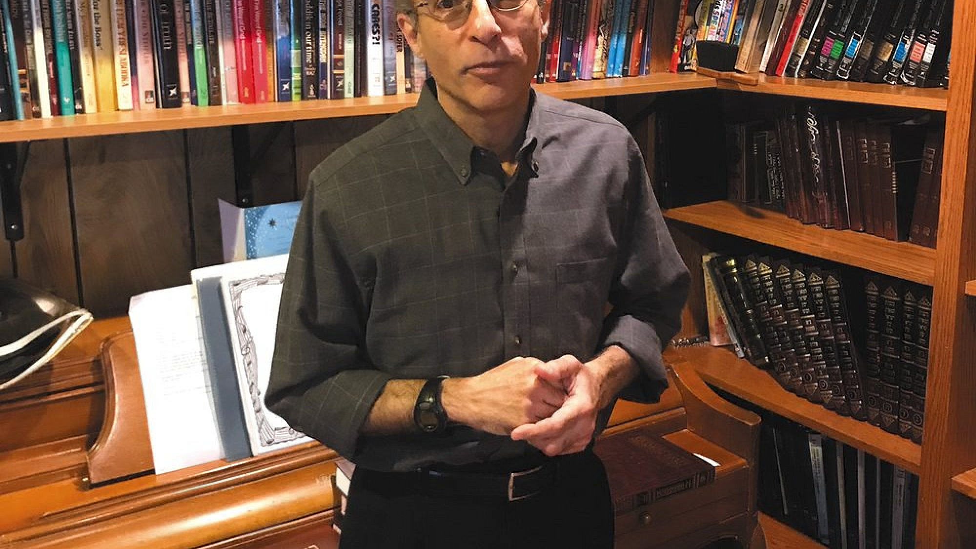 Falsely accused of spying for Israel, Jewish engineer seeks long ...