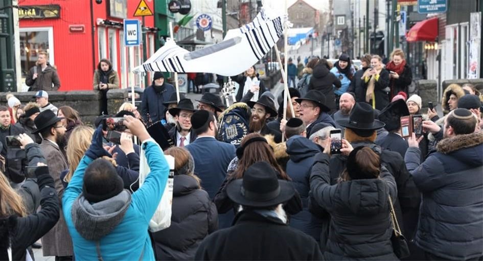 Iceland Jewish community celebrates its first permanent Torah scroll ...
