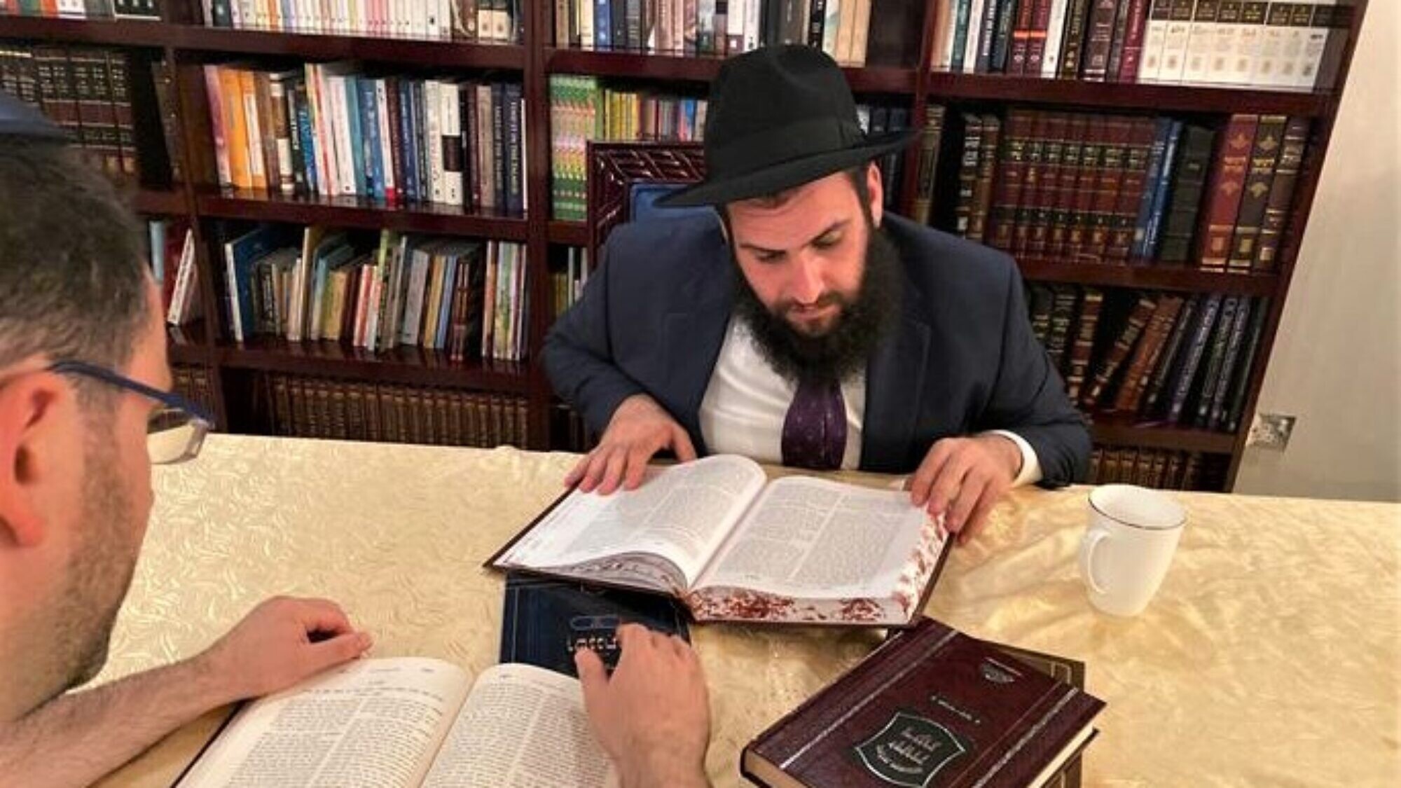 Chabad-Lubavitch announces emissary to United Arab Emirates - JNS.org