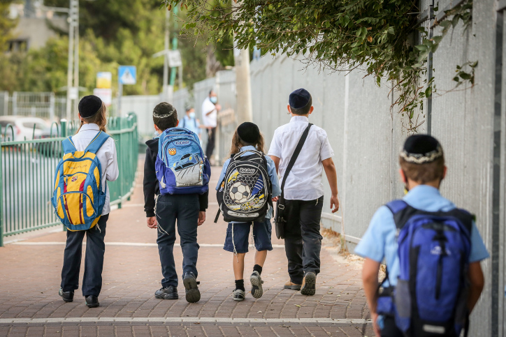 Jewish day schools should not teach critical race theory as established dogma - JNS.org