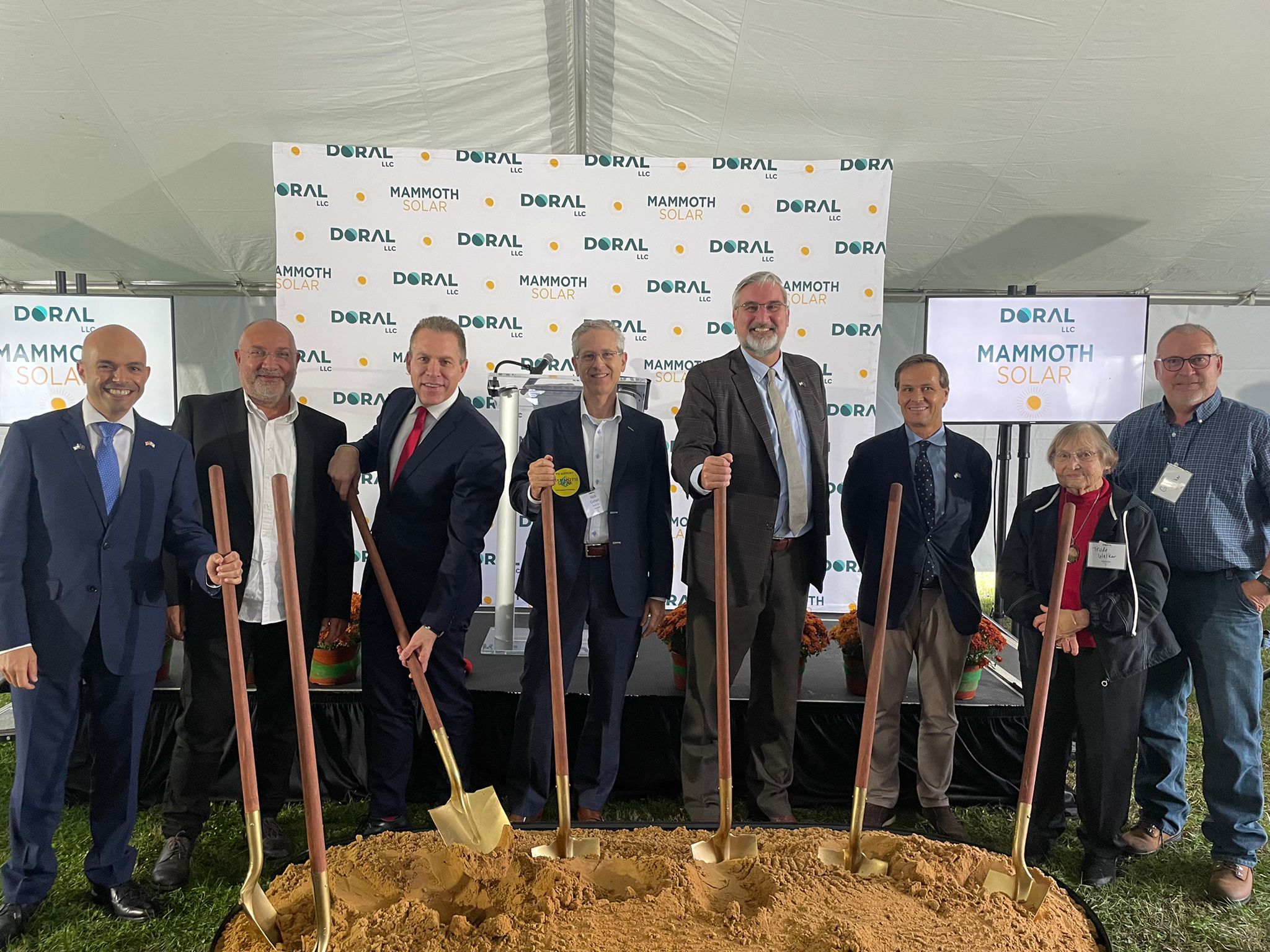 Israeli company breaks ground on ‘Mammoth Solar Project’ in US Midwest ...