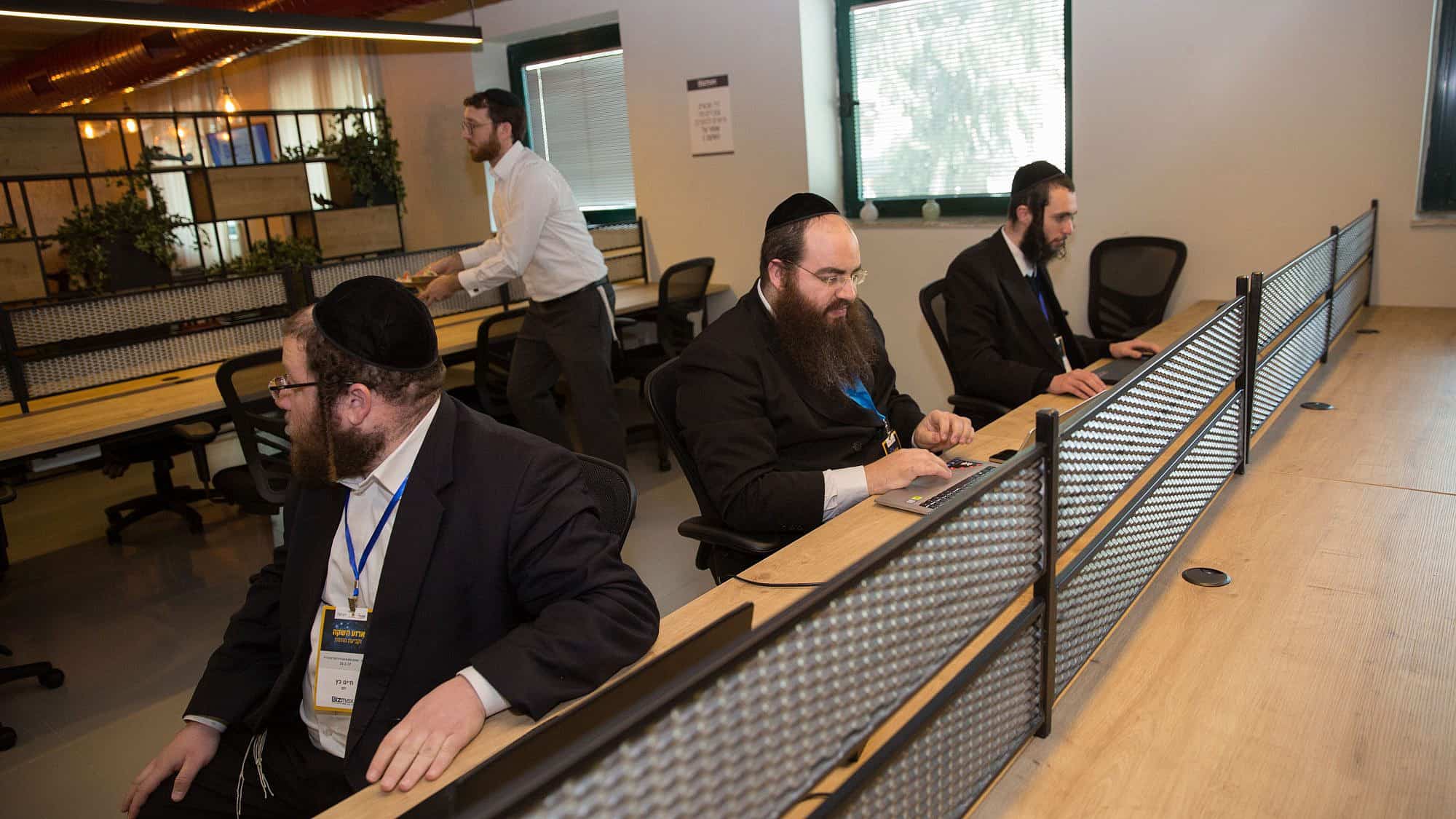 Why the haredim are going out to work - JNS.org