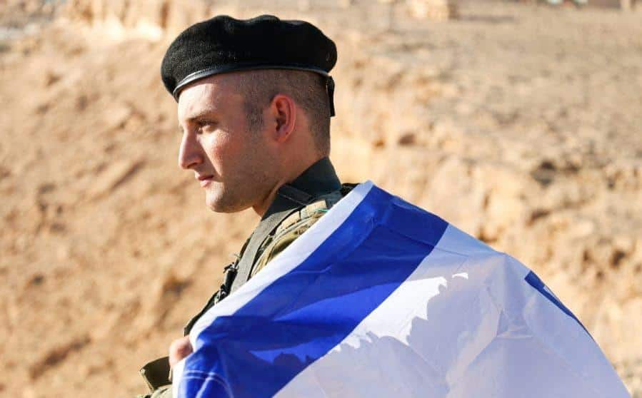 Parents of captive IDF soldier Matan Angrest release photos of his ...