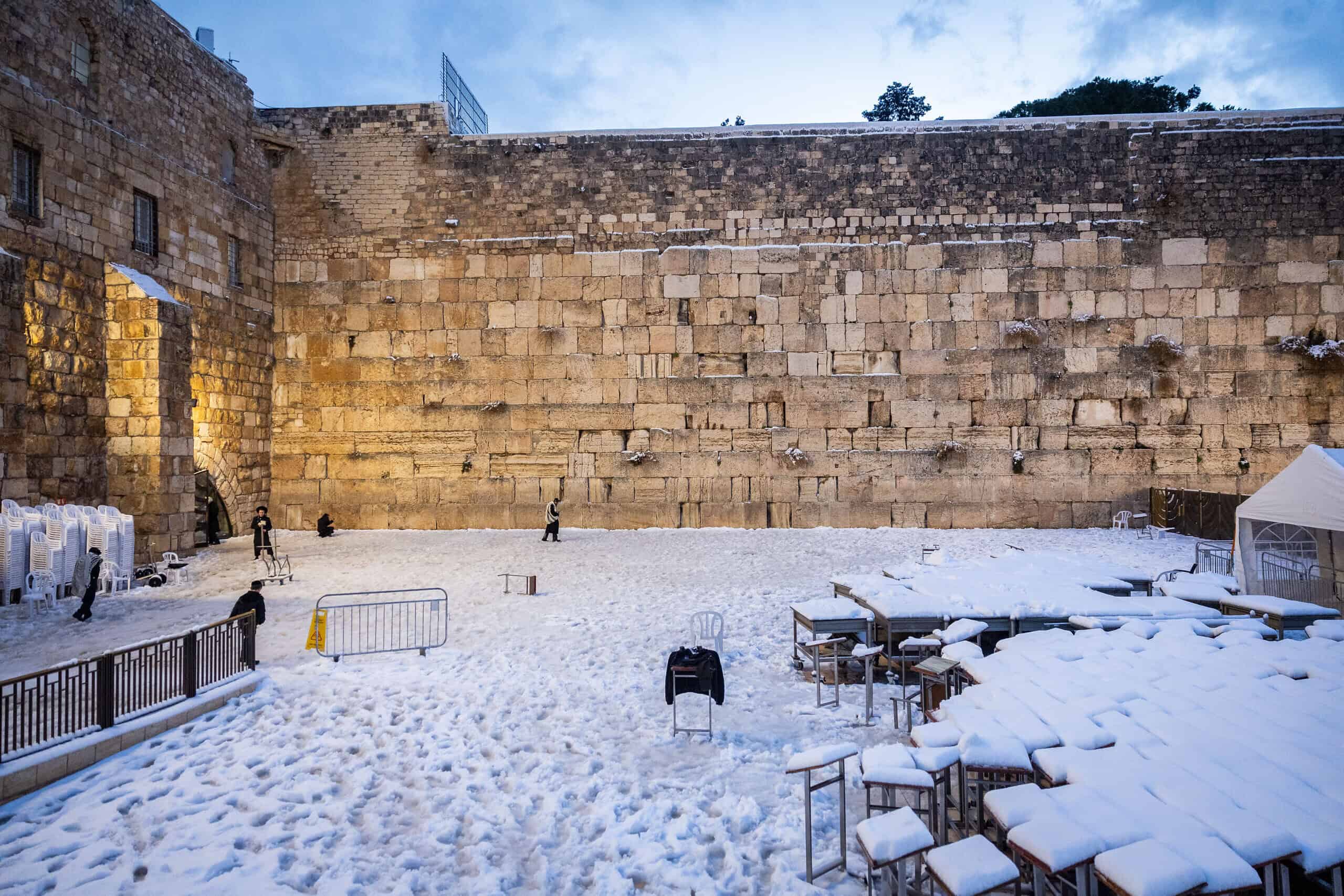 Israeli Interior Ministry urges prep ahead of possible 'widespread ...